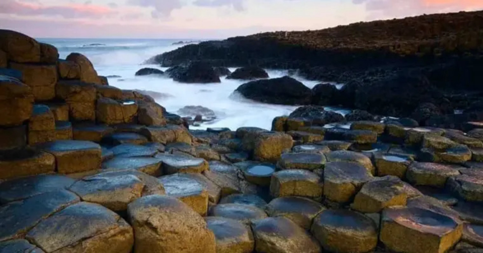 Dublin, Ireland - Thành Phố Belfast, Bắc Ireland: Tham Quan Giants ...